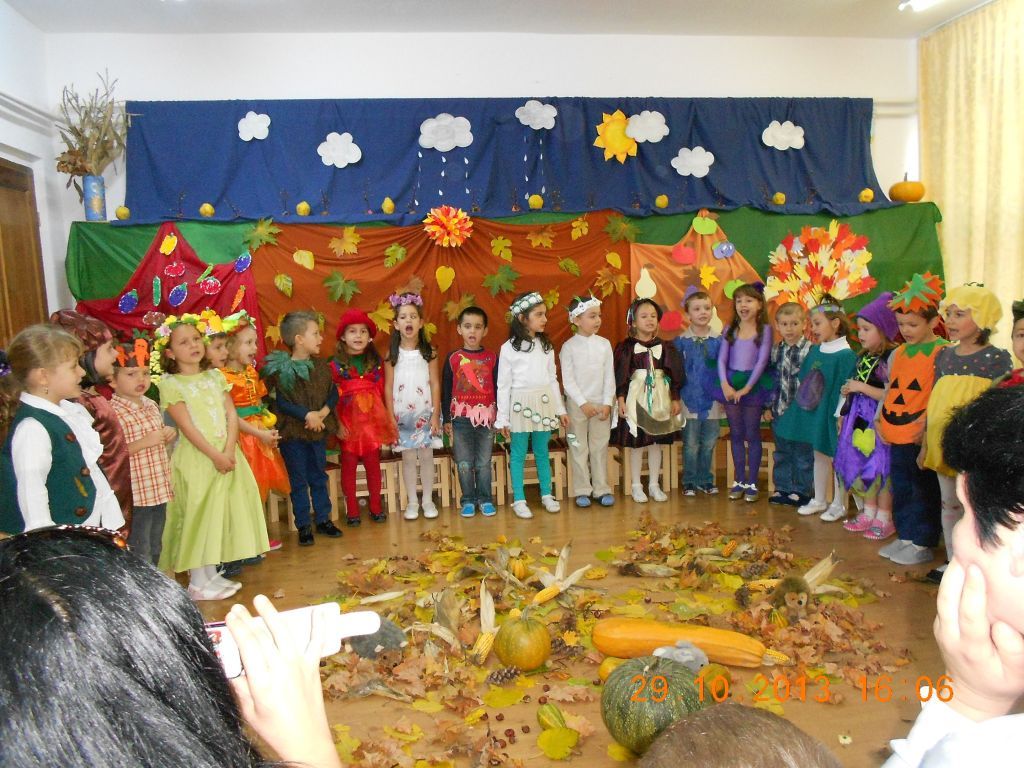 Carnavalul toamnei | Răsunetul