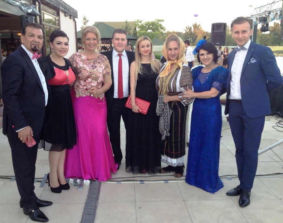 Elise Stan, scoacră mare. Vezi ce artişti bistriţeni au participat la ...