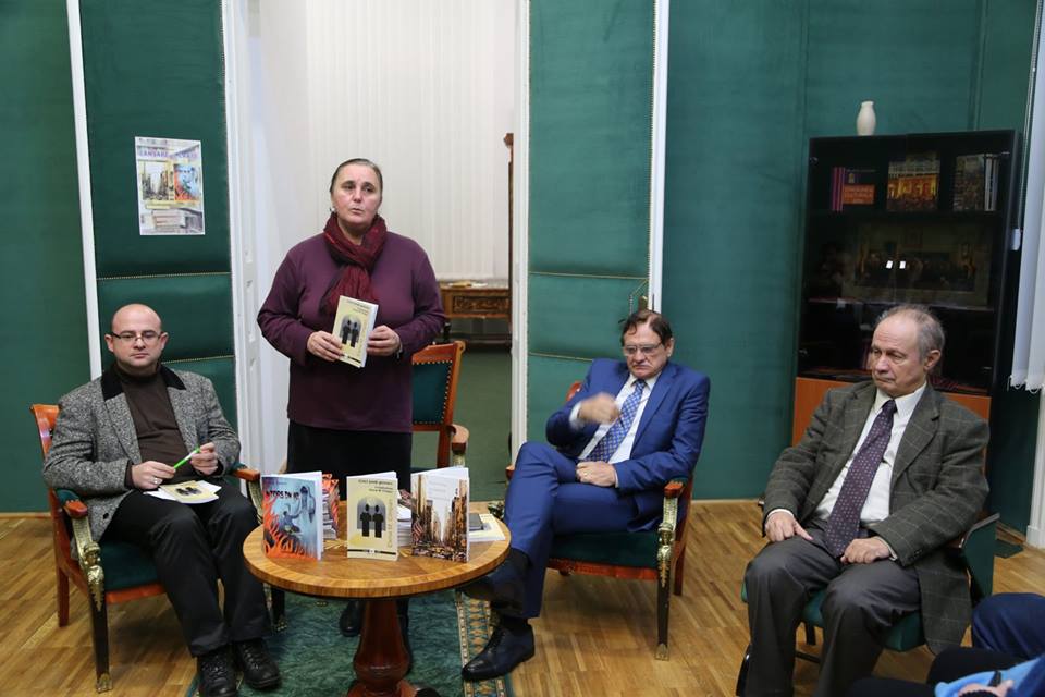 Triplă lansare de carte la Conexiuni, la Palatul Culturii! | Răsunetul Triplă lansare de carte la Conexiuni, la Palatul Culturii! | Răsunetul