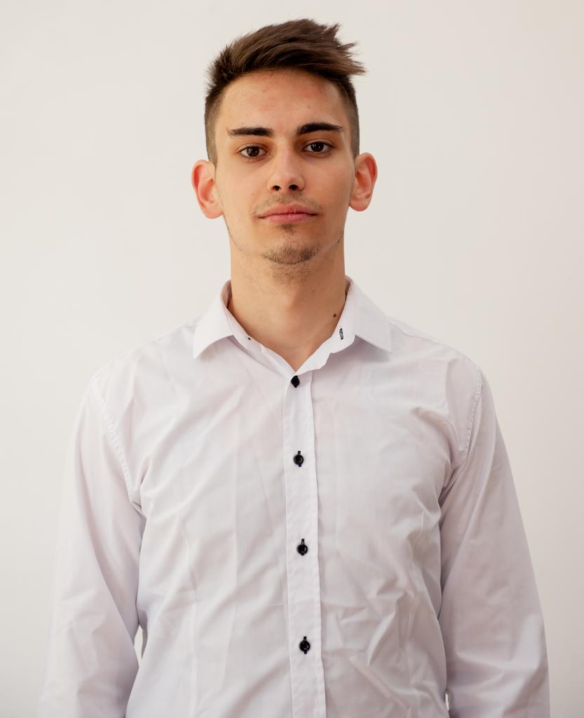 ( Interviu) Felicitări ! Radu Rusu, primul admis la Academia Forţelor ...