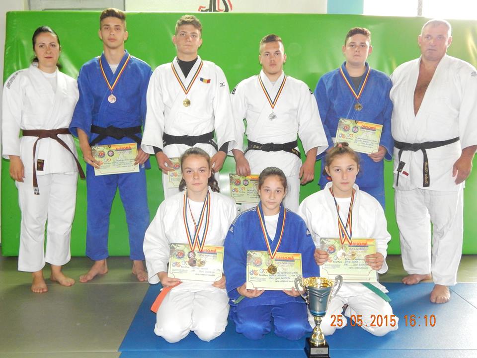 Scandal în judoul românesc. Un elev al antrenorului bistriţean Vasile ...