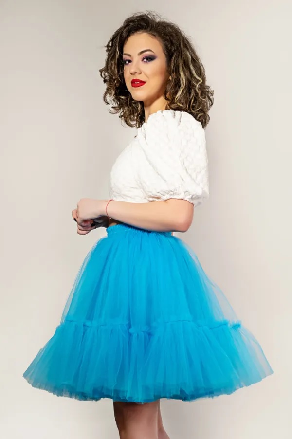 Fuste din tul pentru nunti – Stiluri si tendinte de urmat | Răsunetul