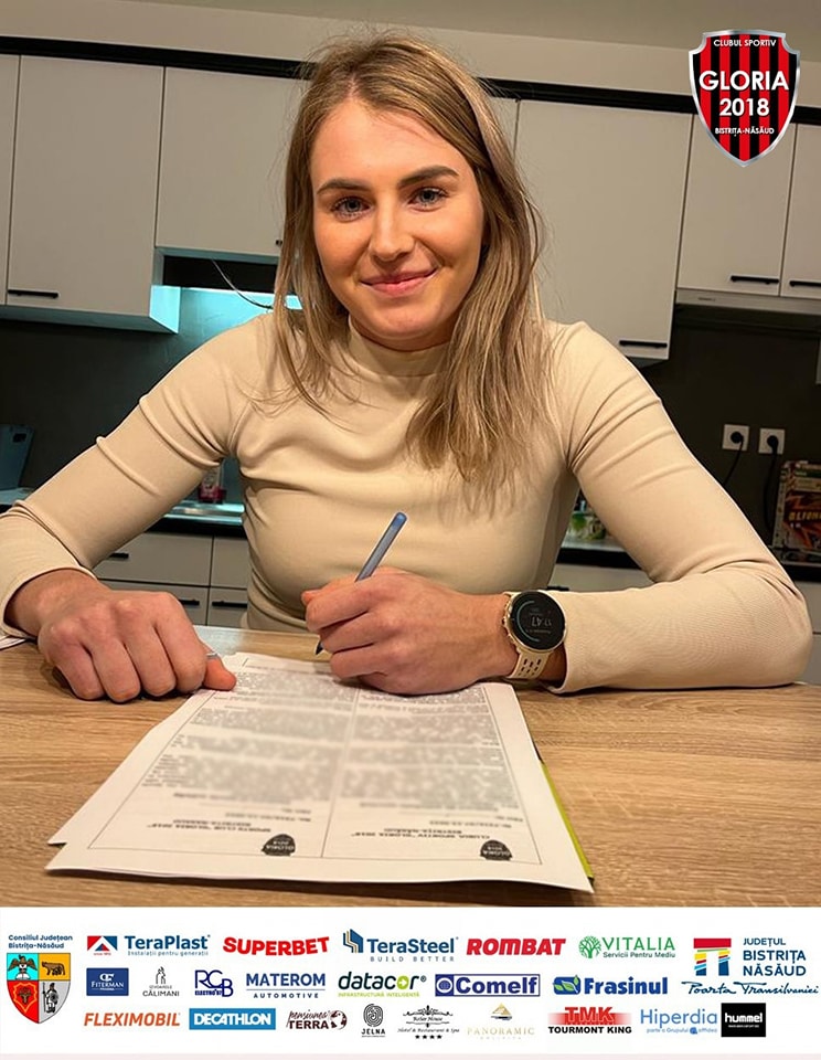 Natalia Nosek a semnat cu Gloria 2018! | Răsunetul