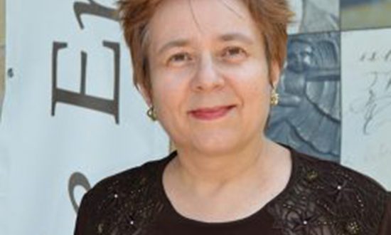 Simona-Grazia Dima: Prin zăpadă la casa bunicilor | Răsunetul