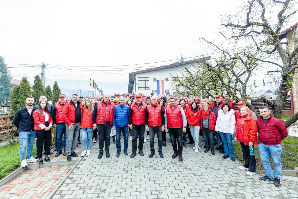Președintele Radu Moldovan și echipa PSD, întâlniri cu locuitorii din ...