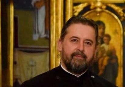 La mulți și binecuvântați ani părintelui Dumitru Ciupa, preot paroh la ...