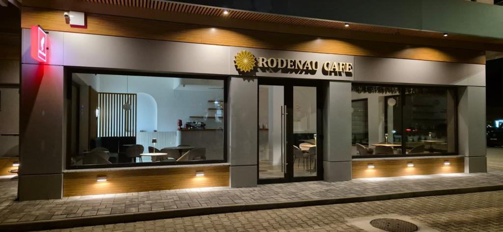 Rodenau Cafe, noua cafenea pentru rodneni şi nu numai! Succes Dănuţ și ...