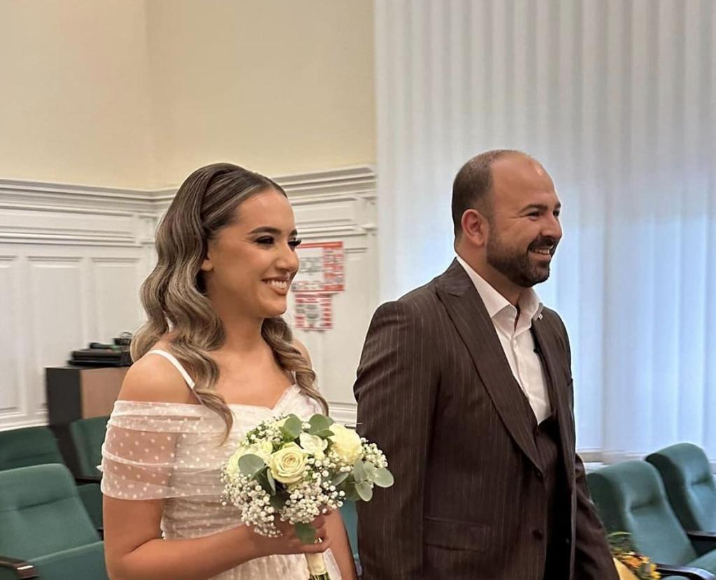 Casă de piatră Horaţiu şi Georgiana! Matilda şi Ştefan Cigu-socri mari ...