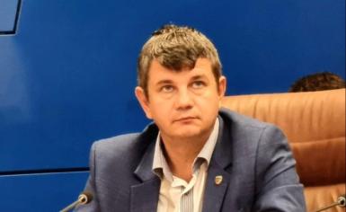La mulți ani domnului ing. CIPRIAN CECLAN-OPREA, director executiv în ...