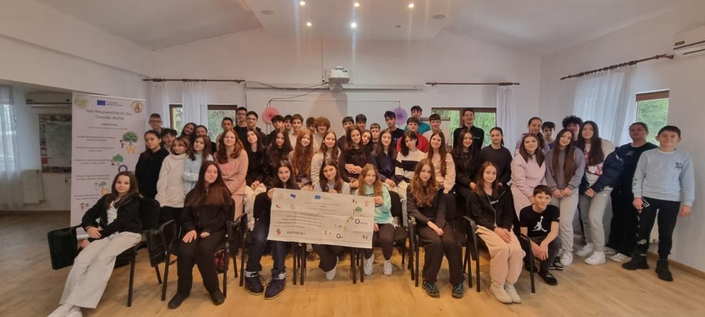 Tabăra Erasmus la Colibița, pentru 55 de elevi de la Școala Gimnazială ...