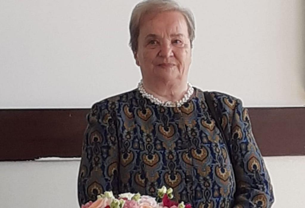 Doamna EUGENIA MOLDOVAN, profesor de fizică la Colegiul Tehnic INFOEL ...