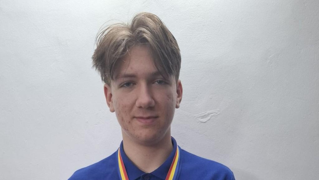 Felicitări! Alexandru Bogdan Moldovan a adus la Bistriţa premiul I la ...