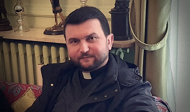 Părintele Alin Cândea: Iubirea care s-a înălțat pe Cruce | Răsunetul